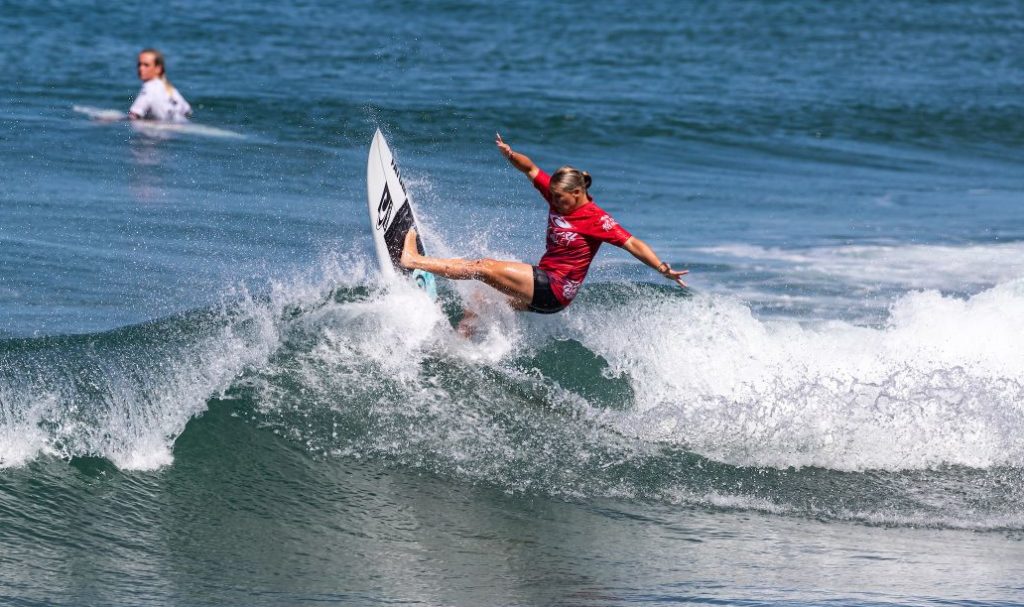 Algarvia Yolanda Hopkins conquista o Pro Anglet e reforça liderança do ...