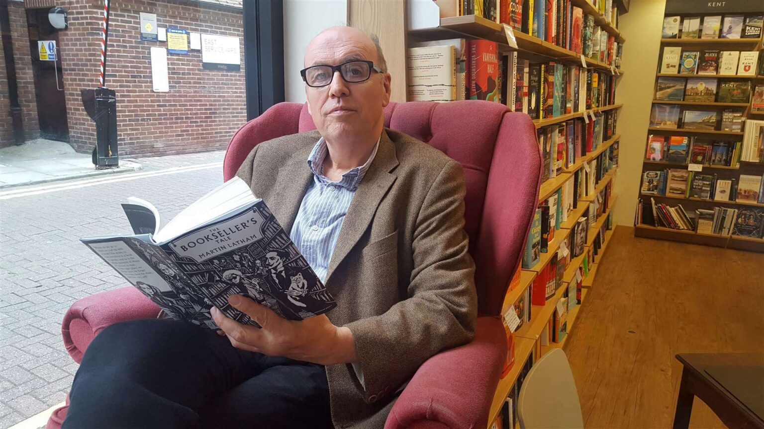 Crónicas de um Livreiro, de Martin Latham | Por Paulo Serra - Postal