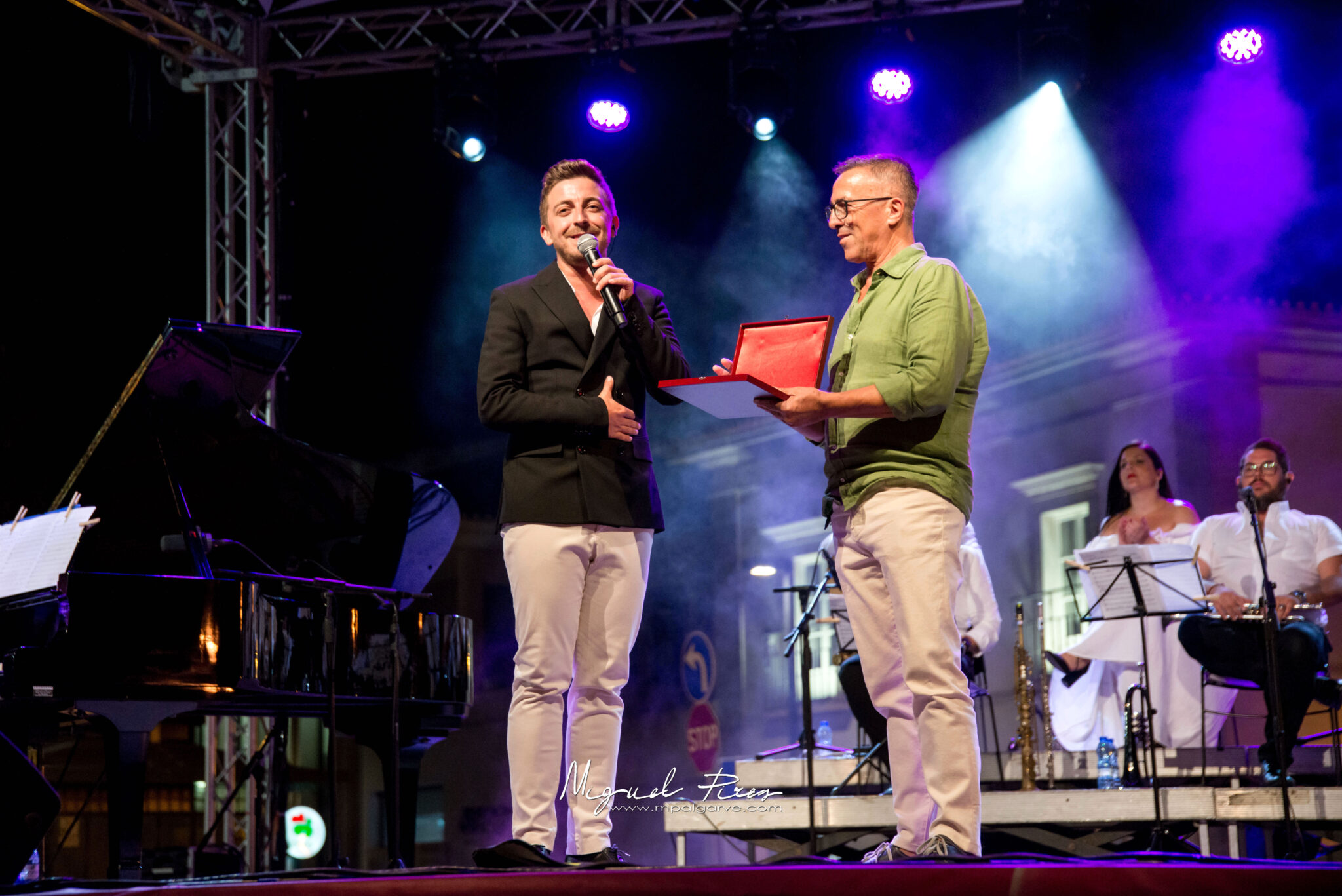 Dia de Santiago celebrado com concerto do tavirense Rui Vaz [fotos ...