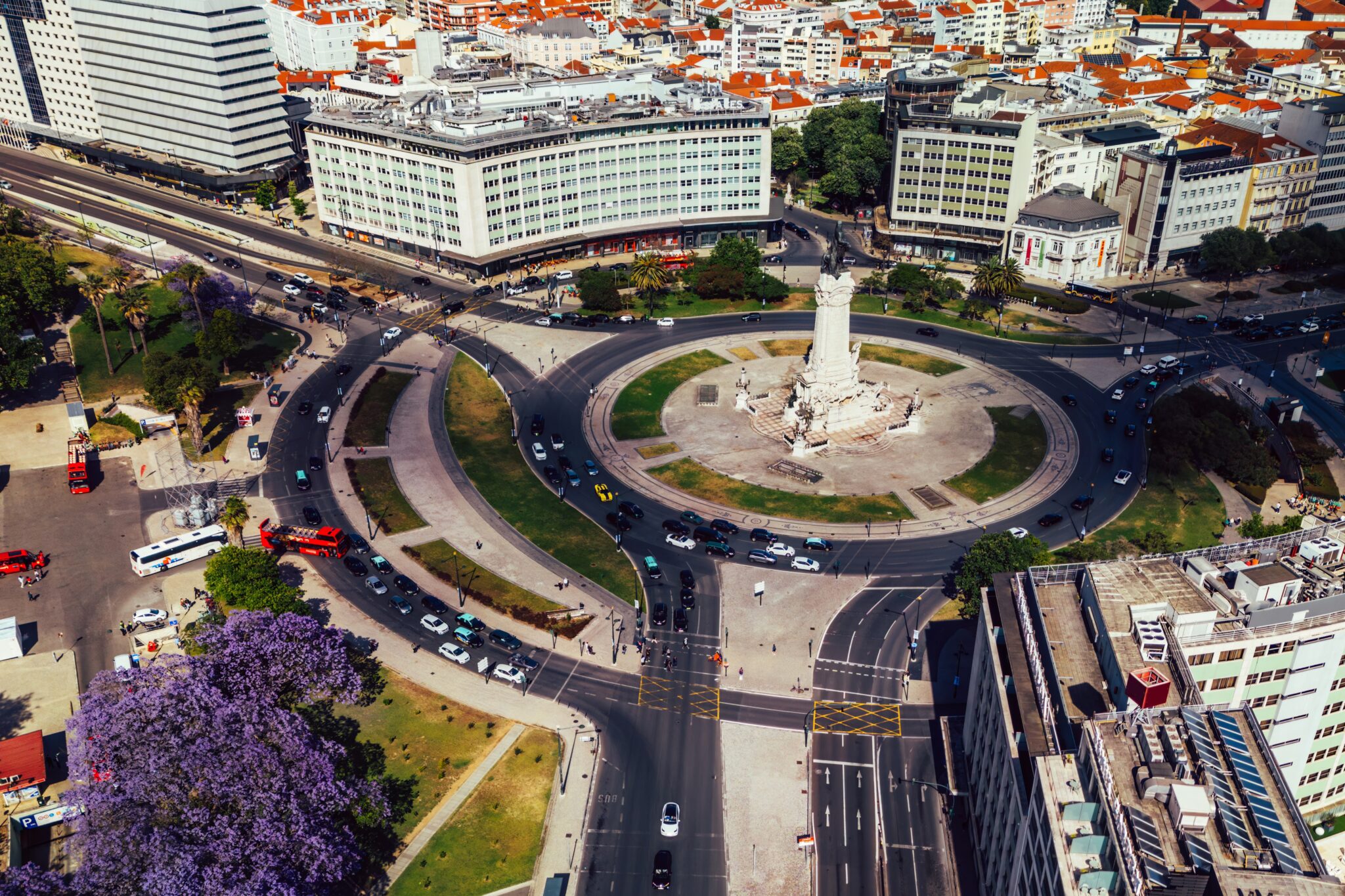 As rotundas devem fazer-se por dentro ou por fora? Descubra o que diz o ...