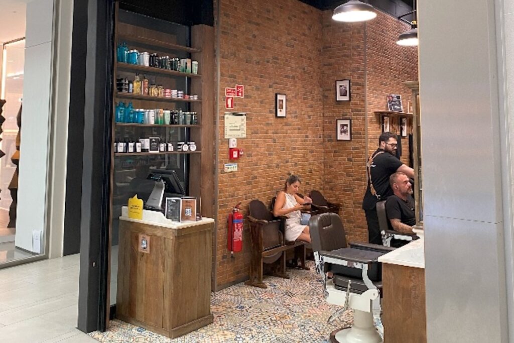 Homens modernos já têm The Barber Company em Loulé - Postal