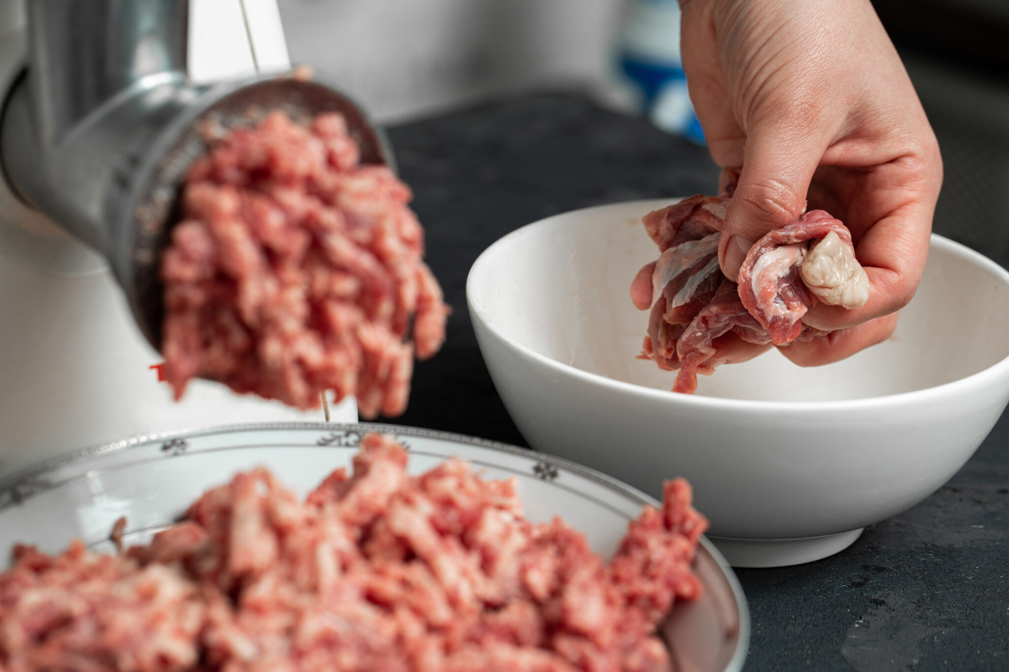 Pesar antes ou depois de picar a carne? Talhante esclarece o erro que ...