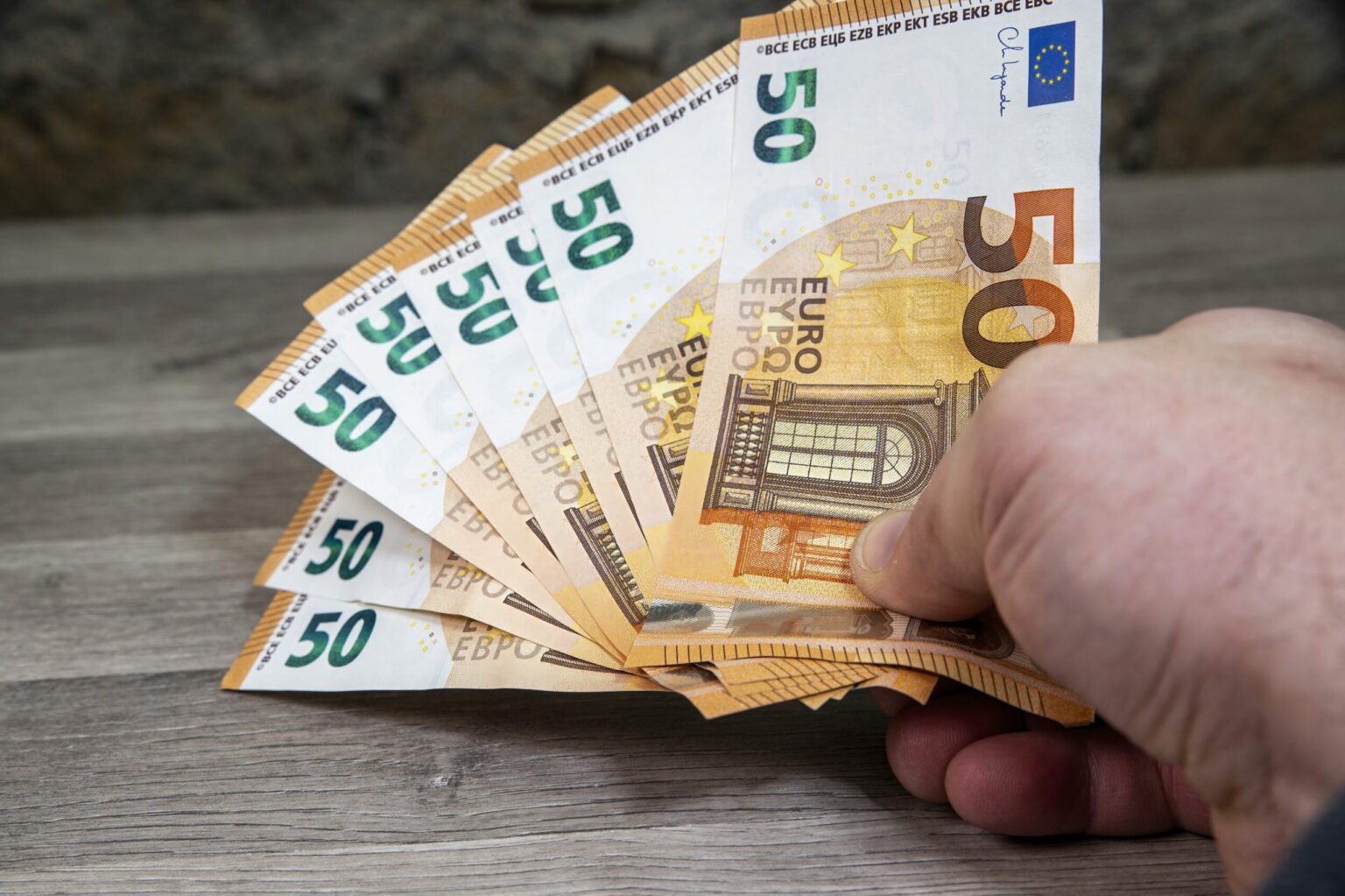 Se fizer isto, pode recuperar 400 euros no IRS: muitos portugueses ...